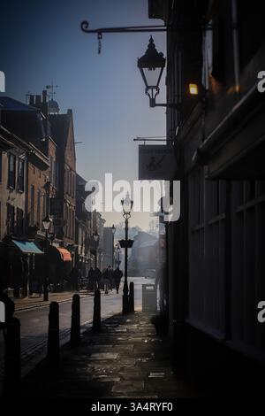 Frosty winter morning view along Dickensian Rochester high street ...