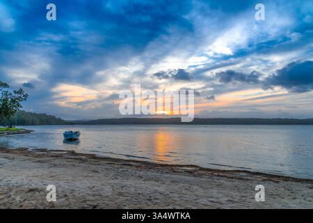 Sunset views over Wallaga Lake at the base of Gulaga Mountain, Bermagui ...