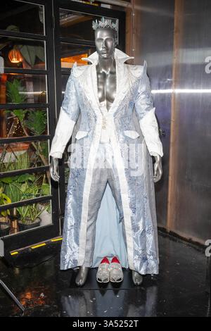 Los Angeles, USA. 19th Mar, 2025. Logan Allison, Actor Nathaniel ...