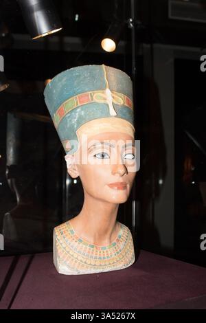 Moscow, VDNH - October 1, 2022. The exhibition "Treasures of the Tomb ...