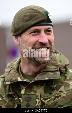 The Prince of Wales meet Estonian troops at Tapa Camp and thank them ...