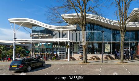 Wetherspoons public house, Midsummer Boulevard, Milton Keynes Central ...