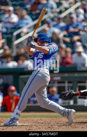 Cincinnati Reds' Stuart Fairchild (17) rounds the bases on a triple ...