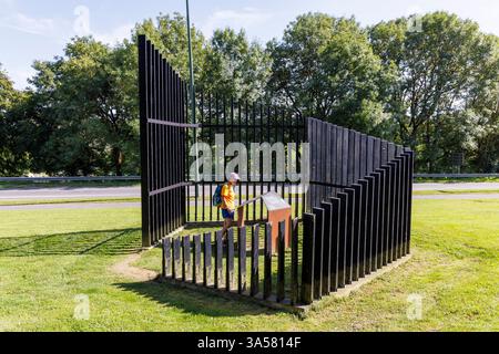Nurses of Bastogne memorial to Augusta Chiwy and Renée Lemaire, Belgium ...