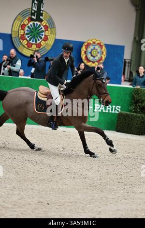 Harrie Smolders of Netherlands with Mr. Tac during the Stal van der ...
