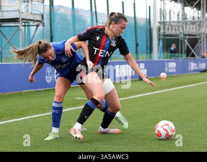 Everton's Heather Payne and Crystal Palace's Abbie Larkin (right ...