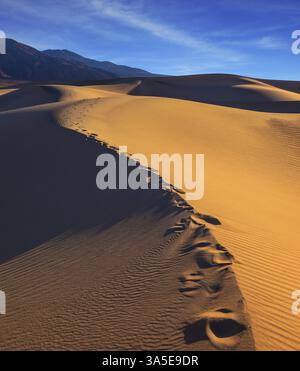 Sandy Desert in Mesquite Flat, USA Stock Photo - Alamy