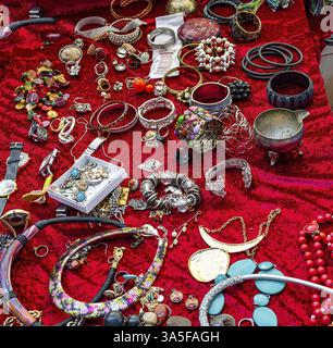 Ear rings selling on market of india, indian market jewelery selling ...