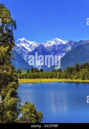 Snow capped Mount Cook and other mountains Stock Photo - Alamy