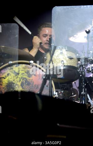 Schlagzeuger Gustav Schäfer Tokio Hotel bei der vierten Tanzshow der 19 ...