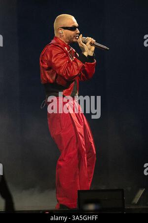 MIAMI, FL-MARCH 22: J Balvin performs “Back To The Rayo” Tour at Kaseya ...