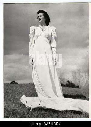 The 1948 Carleton College viewbook served to introduce the college to ...
