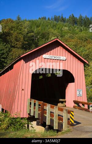 Chitwood Covered Bridge over the Yaquina River in Lincoln County ...