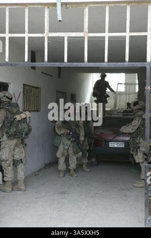 Nov 08, 2004; Fallujah, Iraq; U.S. A U.S. Army soldier watches for ...