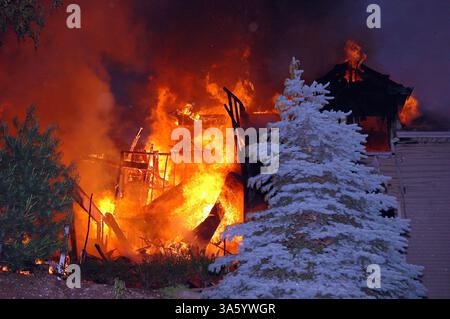 A fire raged at a home owned by rapper 50 Cent on Friday, May 30, 2008 ...