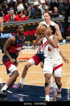Toronto Raptors forward Scottie Barnes (4) drives past Boston Celtics ...