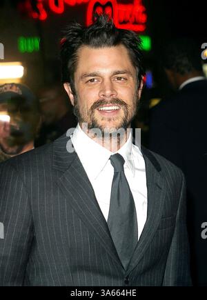 JACKASS: THE MOVIE, Johnny Knoxville, 2002. ©Paramount/courtesy Everett ...