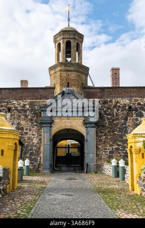 'Kasteel de Goede Hoop' (Castle of Good Hope) is depicted in this ...