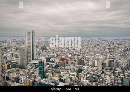 Photos taken from the observatory of the Tokyo Metropolitan Government ...