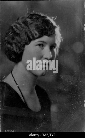 Miss Mildred Sire won The Minneapolis Tribune auto show beauty contest ...