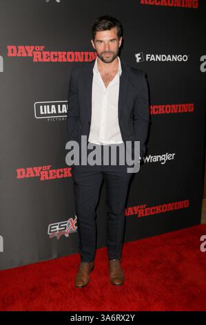 Josh Swickard bei der Premiere des Kinofilms Day of Reckoning im Steven ...