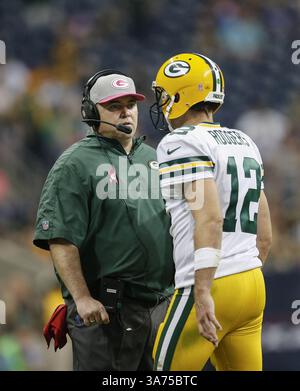 Green Bay Packers quarterback Tim Boyle (8) throws before an NFL ...