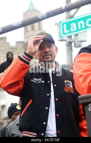 Will Smith pictured in Philadelphia at a street name change from 59th ...