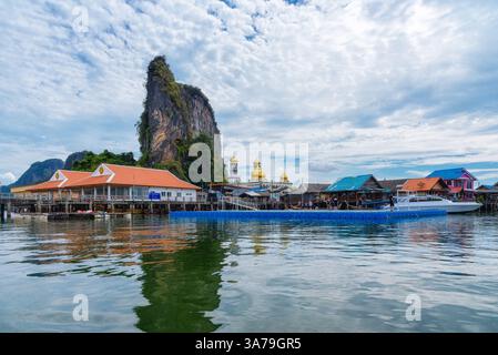 Koh Panyi (Koh Panyee) A Famous Floating Village is a Muslim Fisherman ...