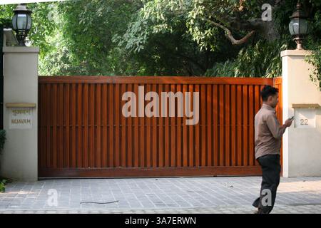NEW DELHI, INDIA - OCTOBER 24: Border Security Force (BSF) gold ...