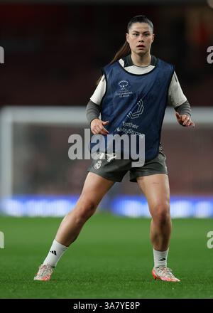 Maria Mendez of Real Madrid warms up during the Spanish Women League ...