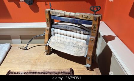 Vintage wooden and metal clothes mangle press rollers retro design from ...