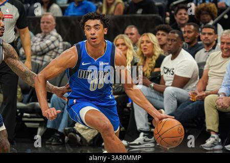 Dallas Mavericks guard Max Christie (00) shoots against Memphis ...