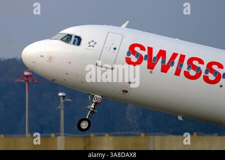 RECORD DATE NOT STATED TAke off a Kloten - Aviation Copyright ...