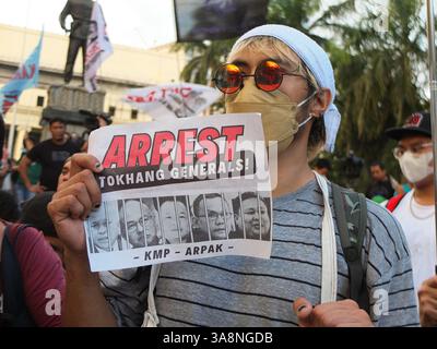 Families of victims of former Philippine President Rodrigo Duterte's ...