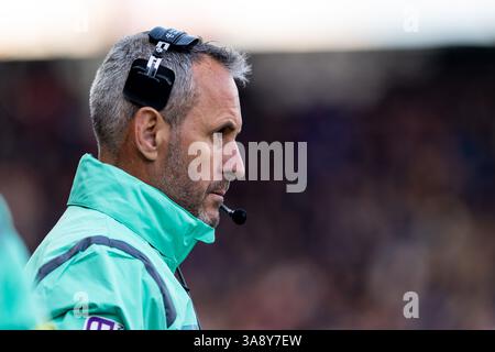 Sebastien PIQUERONIES head coach of Pau during the Top 14 match between ...
