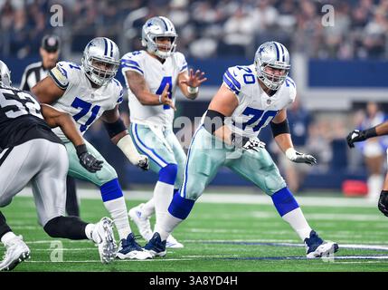 Dallas Cowboys offensive guard Zack Martin (70) jogs to the line of ...