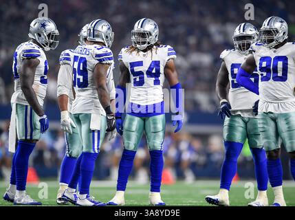 Dallas Cowboys line of scrimmage during a NFL football game against the ...