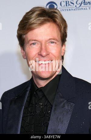 21 November 2005 - New York, NY - Oprah Winfrey and Senator Hillary ...