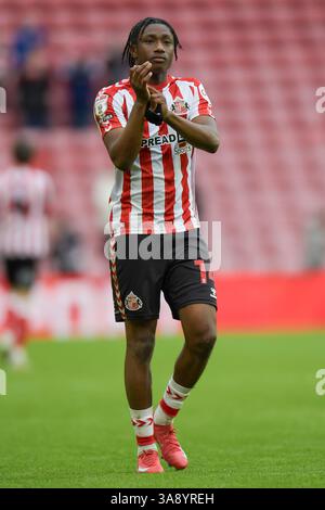 Sunderland's Romaine Mundle during the Sky Bet Championship match at ...