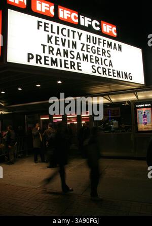29 November 2005 - New York, NY - Felicity Huffman at the NY Premiere ...