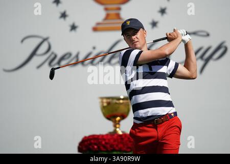 Jordan Spieth of the U.S tee's off on the 15th during round 2 of the ...