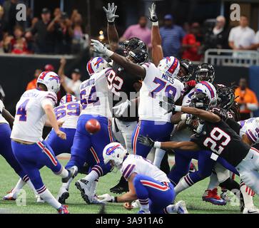 Buffalo Bills kicker Matt Prater (15) watches his game-winning field ...