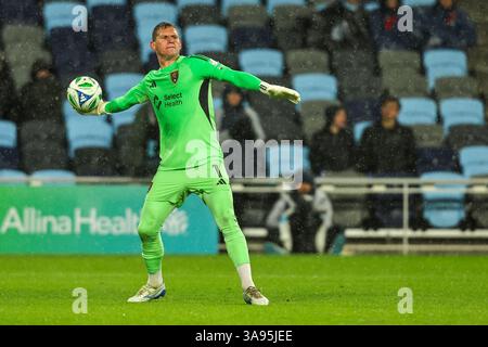 Real Salt Lake goalkeeper Rafael Cabral (1) reacts to blocking a shot ...