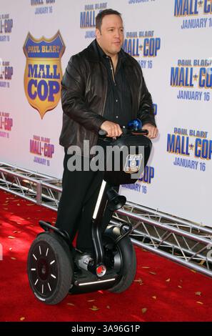 10 January 2008 - Westwood, CA - Kevin James. "Mall Cop" Los Angeles ...