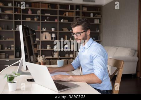 Modern and creative doing of business Stock Photo - Alamy