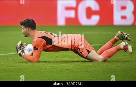 Goalkeeper Nikola Vasilj (St. Pauli) Munich, November 29, 2025, Soccer ...