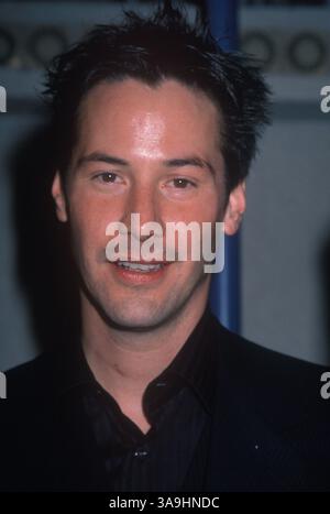 KEANU REEVES, THE MATRIX, 1999 Stock Photo - Alamy