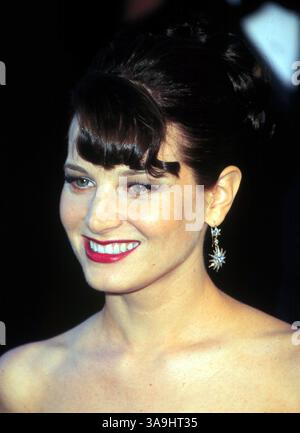 Mar 23, 1998 - Los Angeles, CA, USA - JENNIFER LOPEZ at a Vanity Fair ...