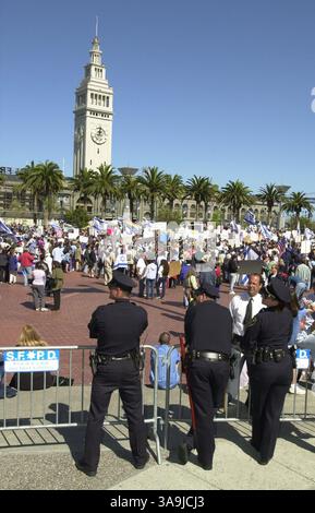 Apr 14, 2002; San Francisco, CA, USA; (L-R) Ben Graham-Helwig , age 12 ...