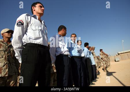 Iraqi police officers receive U.S. Army Achievement Medals for ...